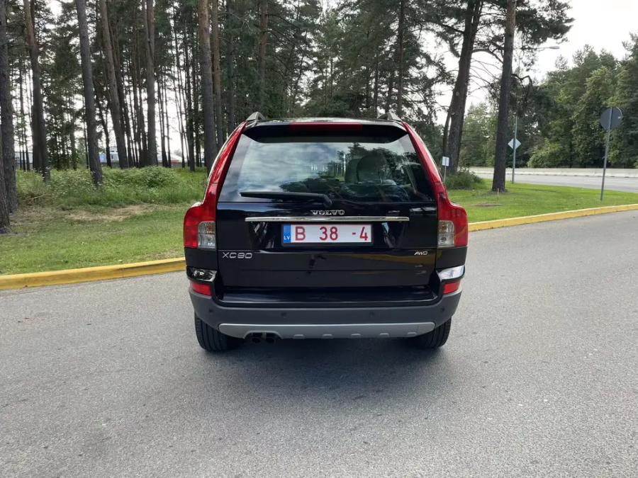 Black Volvo XC90 2007 in Riga, with an engine capacity of 2.40 L and mileage of 239 thousand km for 3000 €, photo 10 on AUTOMOTO.COM.LV