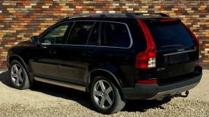 Black Volvo XC90 2007 in Riga, with an engine capacity of 2.40 L and mileage of 410 thousand km for 6500 €, photo 7 on AUTOMOTO.COM.LV