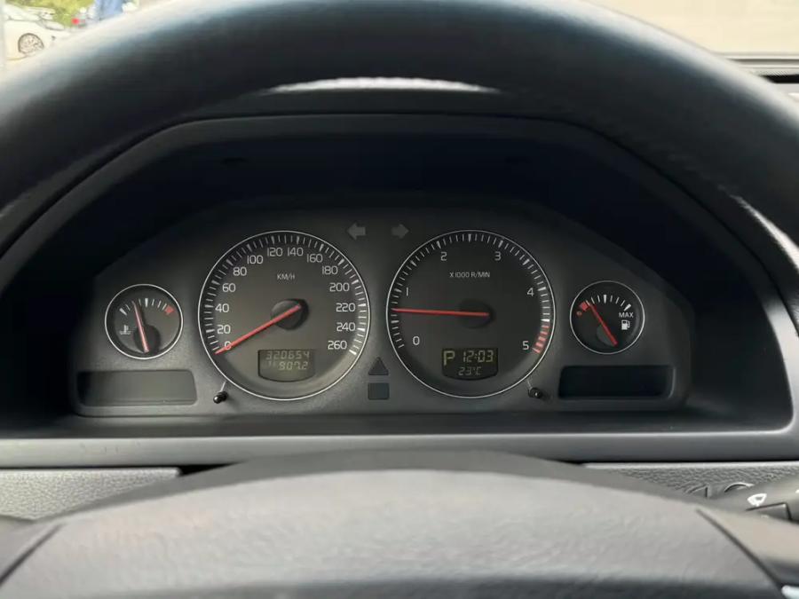 Черный Вольво ХС90 2007 в Юрмала, объемом двигателя 2.40 л и пробегом 321 тыс. км за 5990 €, фото 13 на AUTOMOTO.COM.LV
