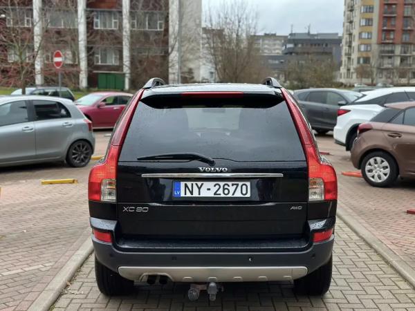 Черный Вольво ХС90 2007 в Рига, объемом двигателя 2.40 л и пробегом 390 тыс. км за 4490 €, фото 4 на AUTOMOTO.COM.LV