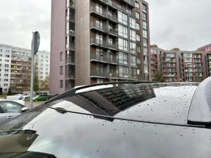 Black Volvo XC90 2007 in Riga, with an engine capacity of 2.40 L and mileage of 390 thousand km for 4490 €, photo 8 on AUTOMOTO.COM.LV