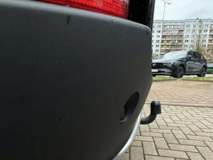 Black Volvo XC90 2007 in Riga, with an engine capacity of 2.40 L and mileage of 390 thousand km for 4490 €, photo 9 on AUTOMOTO.COM.LV