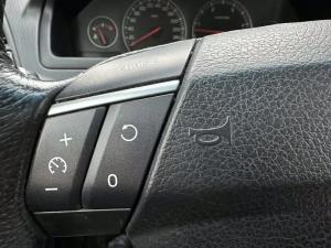 Black Volvo XC90 2007 in Riga, with an engine capacity of 2.40 L and mileage of 390 thousand km for 4490 €, photo 24 on AUTOMOTO.COM.LV