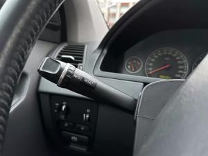 Black Volvo XC90 2007 in Riga, with an engine capacity of 2.40 L and mileage of 390 thousand km for 4490 €, photo 25 on AUTOMOTO.COM.LV