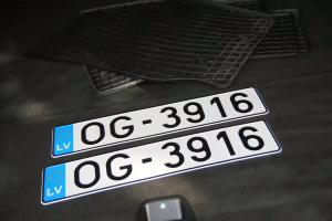 Melns Volvo XC90 2007 Rīga, ar dzinēja tilpumu 2.40 L un nobraukumu 270 tūkst. km par 5490 €, foto 16 vietnē AUTOMOTO.COM.LV