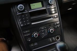 Melns Volvo XC90 2007 Rīga, ar dzinēja tilpumu 2.40 L un nobraukumu 270 tūkst. km par 5490 €, foto 19 vietnē AUTOMOTO.COM.LV