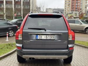 Черный Вольво ХС90 2007 в Рига, объемом двигателя 2.40 л и пробегом 345 тыс. км за 4490 €, фото 6 на AUTOMOTO.COM.LV