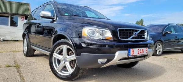 Melns Volvo XC90 2007 Rīga, ar dzinēja tilpumu 2.40 L un nobraukumu 237 tūkst. km par 9200 €, foto 3 vietnē AUTOMOTO.COM.LV