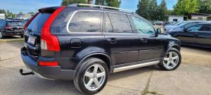 Black Volvo XC90 2007 in Riga, with an engine capacity of 2.40 L and mileage of 237 thousand km for 9200 €, photo 6 on AUTOMOTO.COM.LV