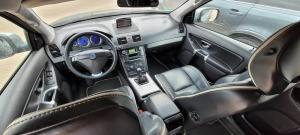 Black Volvo XC90 2007 in Riga, with an engine capacity of 2.40 L and mileage of 237 thousand km for 9200 €, photo 21 on AUTOMOTO.COM.LV