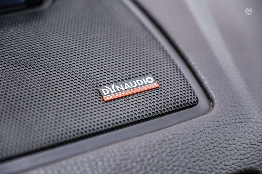 Black Volvo XC90 2007 in Kaunas, with an engine capacity of 2.40 L and mileage of 290 thousand km for 6290 €, photo 21 on AUTOMOTO.COM.LV