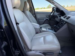 Melns Volvo XC90 2007 Mažeikiai, ar dzinēja tilpumu 2.40 L un nobraukumu 339 tūkst. km par 4500 €, foto 22 vietnē AUTOMOTO.COM.LV