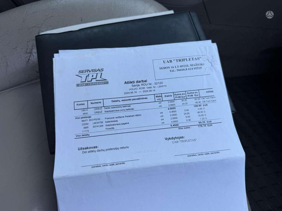 Melns Volvo XC90 2007 Mažeikiai, ar dzinēja tilpumu 2.40 L un nobraukumu 339 tūkst. km par 4500 €, foto 28 vietnē AUTOMOTO.COM.LV