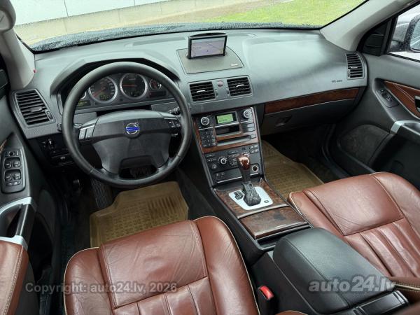 Melns Volvo XC90 2007 Tartu, ar dzinēja tilpumu 2.40 L un nobraukumu 0 tūkst. km par 2700 €, foto 7 vietnē AUTOMOTO.COM.LV