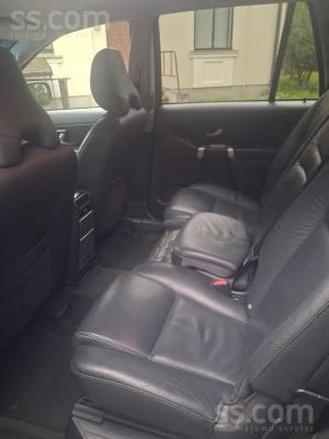 Melns Volvo XC90 2007 Rīga, ar dzinēja tilpumu 2.40 L un nobraukumu 290 tūkst. km par 7100 €, foto 8 vietnē AUTOMOTO.COM.LV