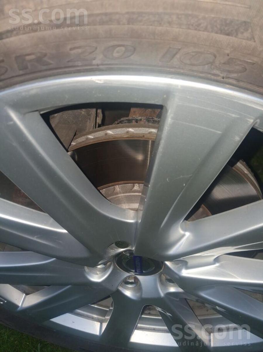 Melns Volvo XC90 2007 Rīga, ar dzinēja tilpumu 2.40 L un nobraukumu 290 tūkst. km par 7100 €, foto 15 vietnē AUTOMOTO.COM.LV