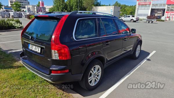 Black Volvo XC90 2007 in Tallinn, with an engine capacity of 2.40 L and mileage of 315 thousand km for 5490 €, photo 5 on AUTOMOTO.COM.LV