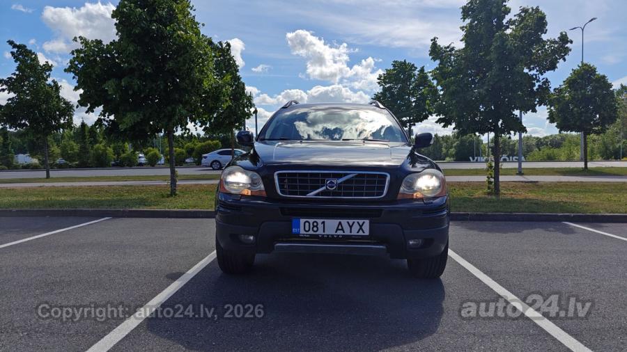 Melns Volvo XC90 2007 Tallina, ar dzinēja tilpumu 2.40 L un nobraukumu 315 tūkst. km par 5490 €, foto 7 vietnē AUTOMOTO.COM.LV