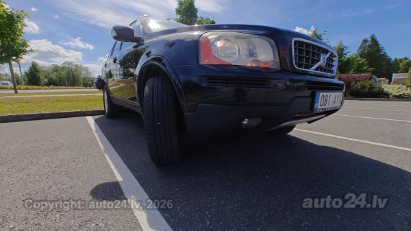 Black Volvo XC90 2007 in Tallinn, with an engine capacity of 2.40 L and mileage of 315 thousand km for 5490 €, photo 10 on AUTOMOTO.COM.LV