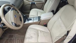 Melns Volvo XC90 2007 Tallina, ar dzinēja tilpumu 2.40 L un nobraukumu 315 tūkst. km par 5490 €, foto 14 vietnē AUTOMOTO.COM.LV
