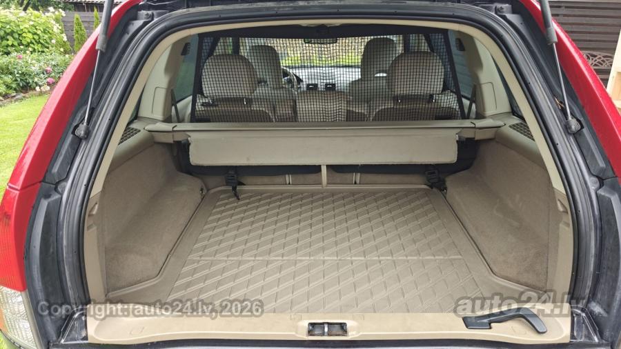Melns Volvo XC90 2007 Tallina, ar dzinēja tilpumu 2.40 L un nobraukumu 315 tūkst. km par 5490 €, foto 17 vietnē AUTOMOTO.COM.LV