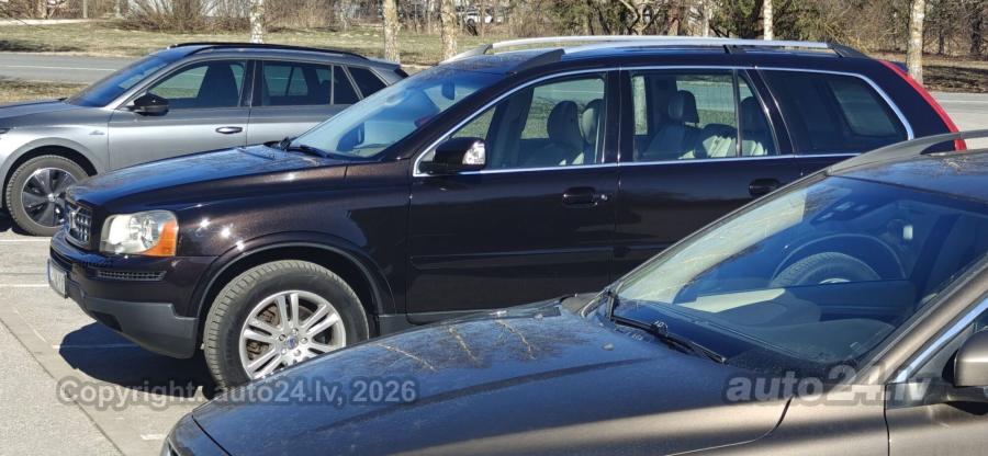Melns Volvo XC90 2007 Tallina, ar dzinēja tilpumu 2.40 L un nobraukumu 315 tūkst. km par 5490 €, foto 20 vietnē AUTOMOTO.COM.LV