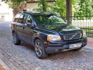 Melns Volvo XC90 2007 Cēsis, ar dzinēja tilpumu 2.40 L un nobraukumu 336 tūkst. km par 5150 €, foto 5 vietnē AUTOMOTO.COM.LV