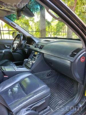 Melns Volvo XC90 2007 Cēsis, ar dzinēja tilpumu 2.40 L un nobraukumu 336 tūkst. km par 5150 €, foto 7 vietnē AUTOMOTO.COM.LV