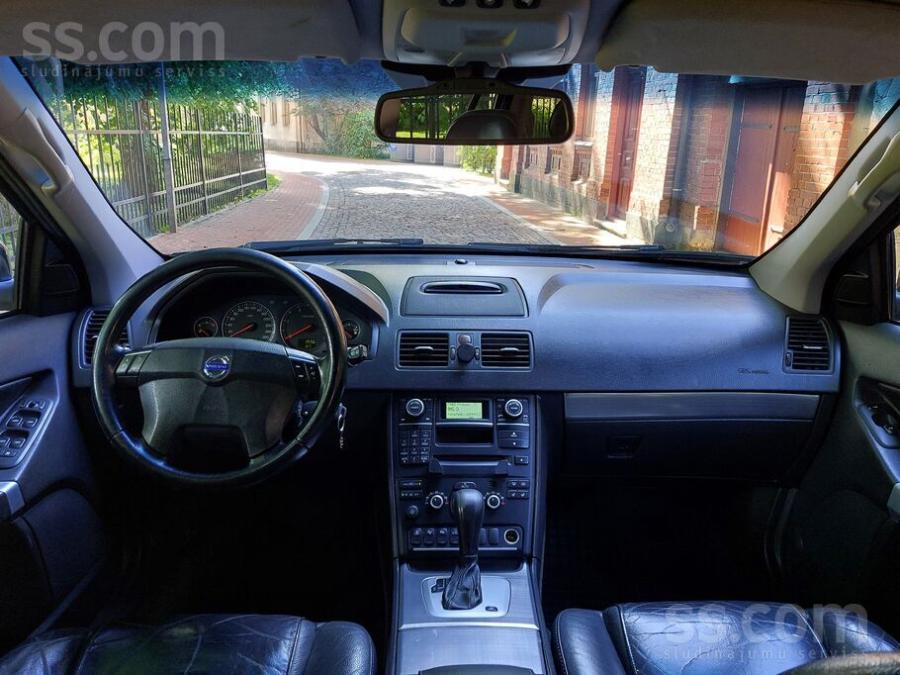Melns Volvo XC90 2007 Cēsis, ar dzinēja tilpumu 2.40 L un nobraukumu 336 tūkst. km par 5150 €, foto 8 vietnē AUTOMOTO.COM.LV