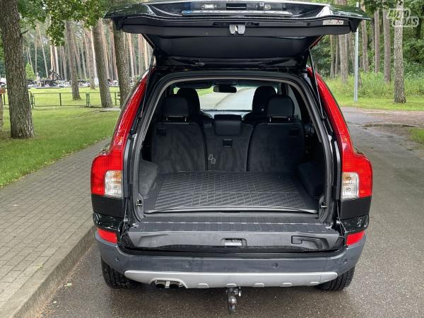 Melns Volvo XC90 2007 Viļņa, ar dzinēja tilpumu 2.40 L un nobraukumu 328 tūkst. km par 6700 €, foto 8 vietnē AUTOMOTO.COM.LV