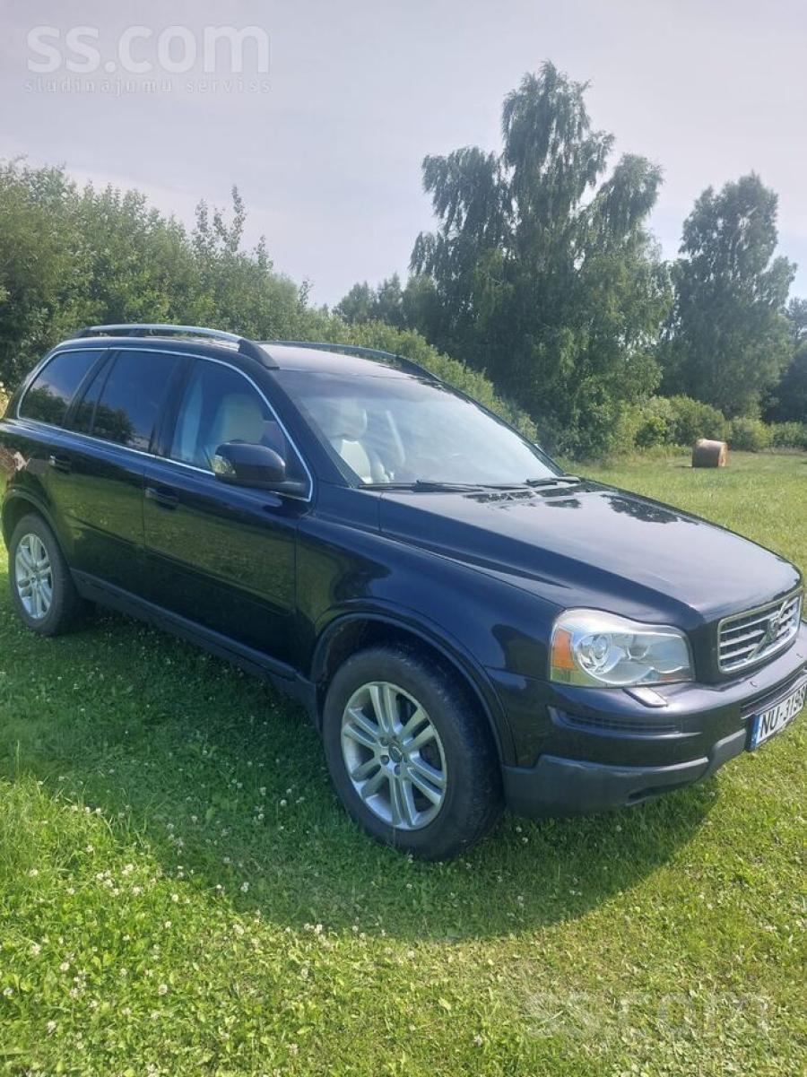 Black Volvo XC90 2007 in Gulbene, with an engine capacity of 2.40 L and mileage of 279 thousand km for 4250 €, photo 1 on AUTOMOTO.COM.LV