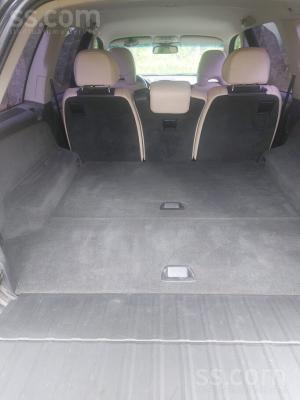 Black Volvo XC90 2007 in Gulbene, with an engine capacity of 2.40 L and mileage of 279 thousand km for 4250 €, photo 9 on AUTOMOTO.COM.LV