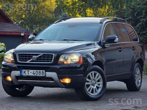 Black Volvo XC90 2007 in Riga, with an engine capacity of 2.40 L and mileage of 396 thousand km for 4650 €, photo 1 on AUTOMOTO.COM.LV