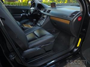 Melns Volvo XC90 2007 Rīga, ar dzinēja tilpumu 2.40 L un nobraukumu 396 tūkst. km par 4650 €, foto 22 vietnē AUTOMOTO.COM.LV