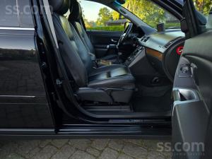 Melns Volvo XC90 2007 Rīga, ar dzinēja tilpumu 2.40 L un nobraukumu 396 tūkst. km par 4650 €, foto 23 vietnē AUTOMOTO.COM.LV