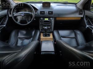 Melns Volvo XC90 2007 Rīga, ar dzinēja tilpumu 2.40 L un nobraukumu 396 tūkst. km par 4650 €, foto 25 vietnē AUTOMOTO.COM.LV
