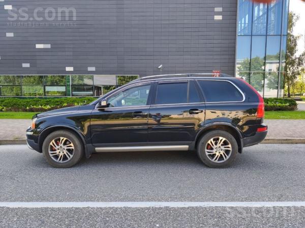 Black Volvo XC90 2007 in Jelgava, with an engine capacity of 2.40 L and mileage of 0 thousand km for 4990 €, photo 7 on AUTOMOTO.COM.LV