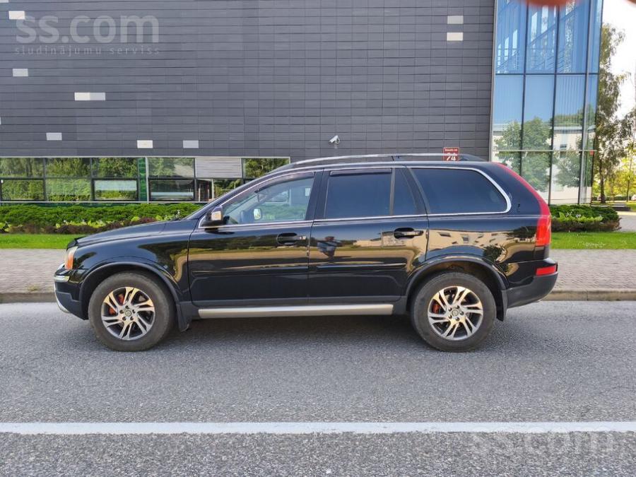 Melns Volvo XC90 2007 Jelgava, ar dzinēja tilpumu 2.40 L un nobraukumu 0 tūkst. km par 4990 €, foto 8 vietnē AUTOMOTO.COM.LV