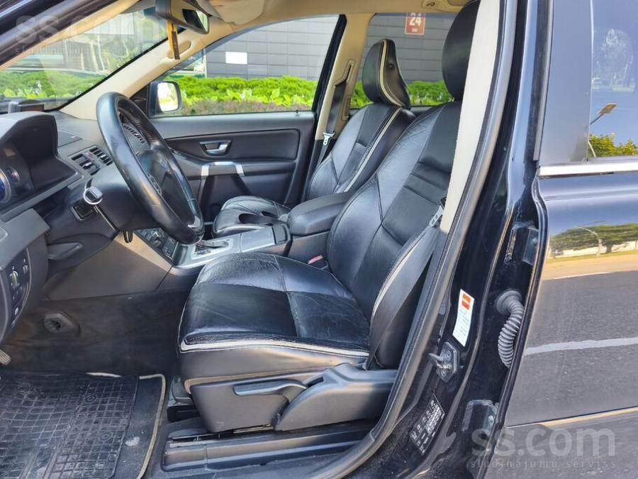 Melns Volvo XC90 2007 Jelgava, ar dzinēja tilpumu 2.40 L un nobraukumu 0 tūkst. km par 4990 €, foto 10 vietnē AUTOMOTO.COM.LV