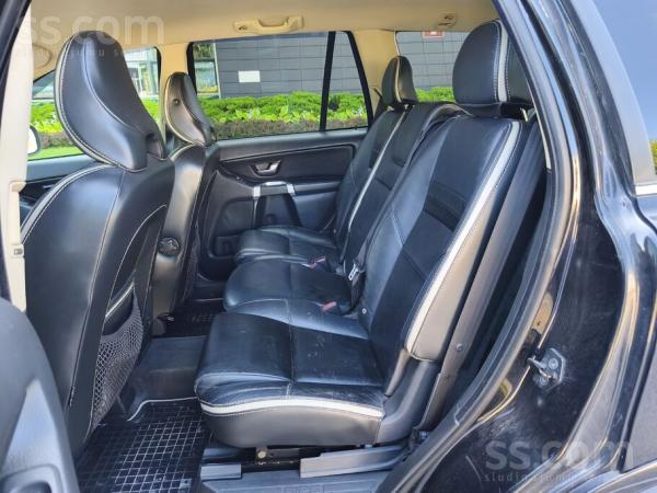 Black Volvo XC90 2007 in Jelgava, with an engine capacity of 2.40 L and mileage of 0 thousand km for 4990 €, photo 10 on AUTOMOTO.COM.LV