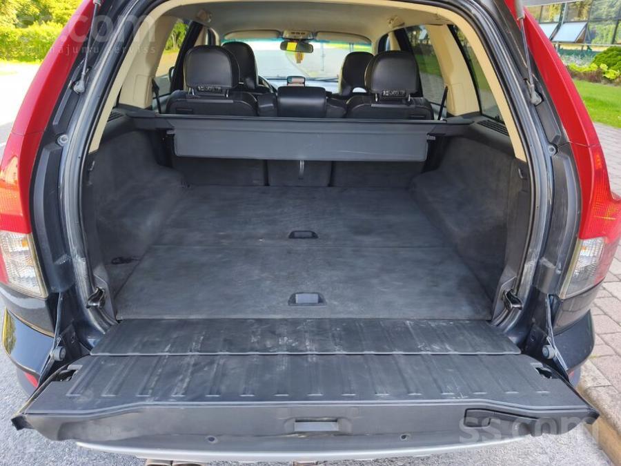 Melns Volvo XC90 2007 Jelgava, ar dzinēja tilpumu 2.40 L un nobraukumu 0 tūkst. km par 4990 €, foto 18 vietnē AUTOMOTO.COM.LV