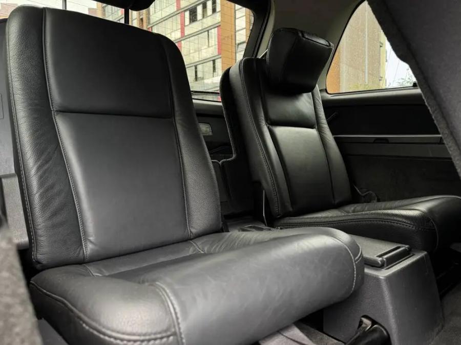 Black Volvo XC90 2007 in Riga, with an engine capacity of 2.40 L and mileage of 362 thousand km for 4990 €, photo 18 on AUTOMOTO.COM.LV