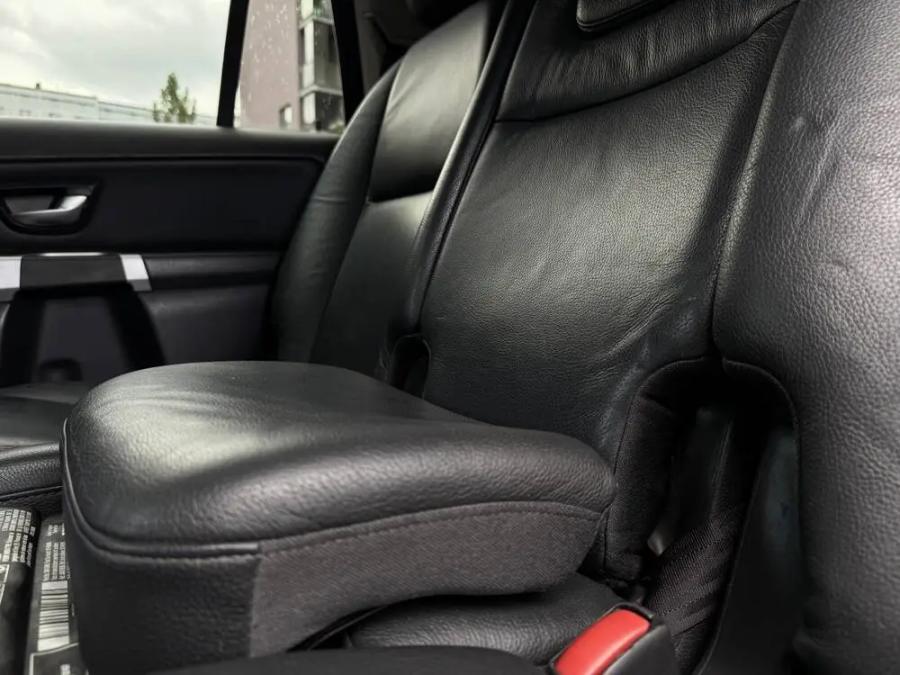 Black Volvo XC90 2007 in Riga, with an engine capacity of 2.40 L and mileage of 362 thousand km for 4990 €, photo 19 on AUTOMOTO.COM.LV