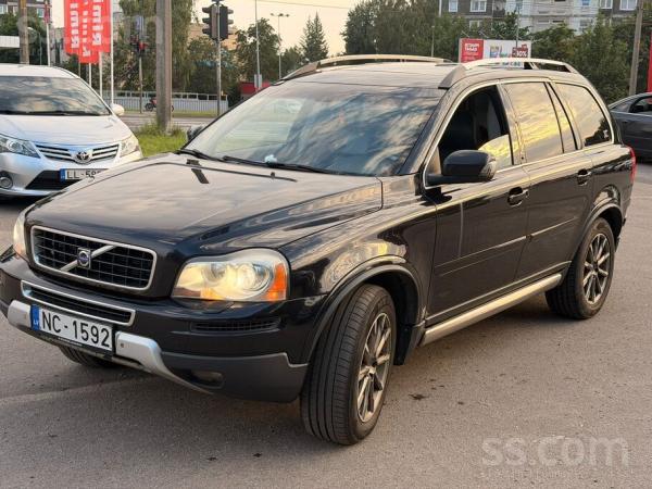 Black Volvo XC90 2007 in Riga, with an engine capacity of 2.40 L and mileage of 520 thousand km for 3150 €, photo 4 on AUTOMOTO.COM.LV