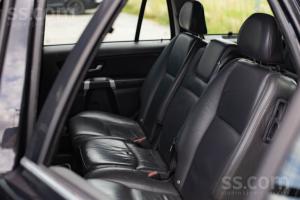 Black Volvo XC90 2007 in Riga, with an engine capacity of 2.40 L and mileage of 298 thousand km for 6590 €, photo 12 on AUTOMOTO.COM.LV
