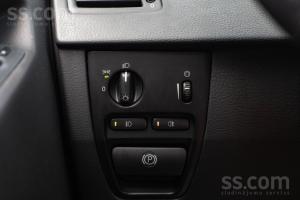 Black Volvo XC90 2007 in Riga, with an engine capacity of 2.40 L and mileage of 298 thousand km for 6590 €, photo 19 on AUTOMOTO.COM.LV