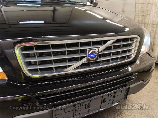 Melns Volvo XC90 2007 Viljandi, ar dzinēja tilpumu 2.40 L un nobraukumu 308 tūkst. km par 6990 €, foto 3 vietnē AUTOMOTO.COM.LV