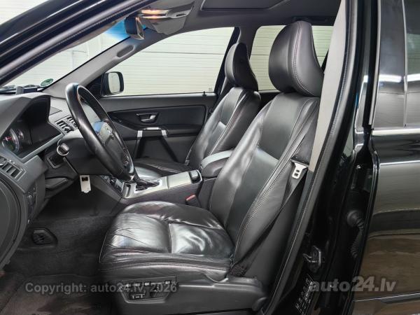 Melns Volvo XC90 2007 Viljandi, ar dzinēja tilpumu 2.40 L un nobraukumu 308 tūkst. km par 6990 €, foto 10 vietnē AUTOMOTO.COM.LV