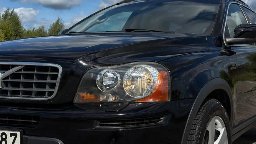 Melns Volvo XC90 2007 Daugavpils, ar dzinēja tilpumu 2.40 L un nobraukumu 409 tūkst. km par 4650 €, foto 3 vietnē AUTOMOTO.COM.LV