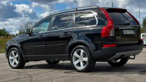 Melns Volvo XC90 2007 Daugavpils, ar dzinēja tilpumu 2.40 L un nobraukumu 409 tūkst. km par 4650 €, foto 11 vietnē AUTOMOTO.COM.LV